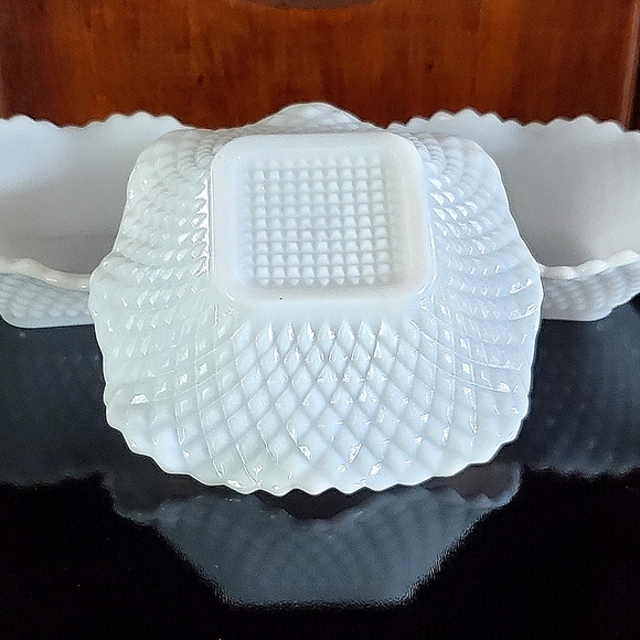 Anchor Hocking | Dining | 3 Vntg 6 Crimped Diamond Pattern Milk Glass ...